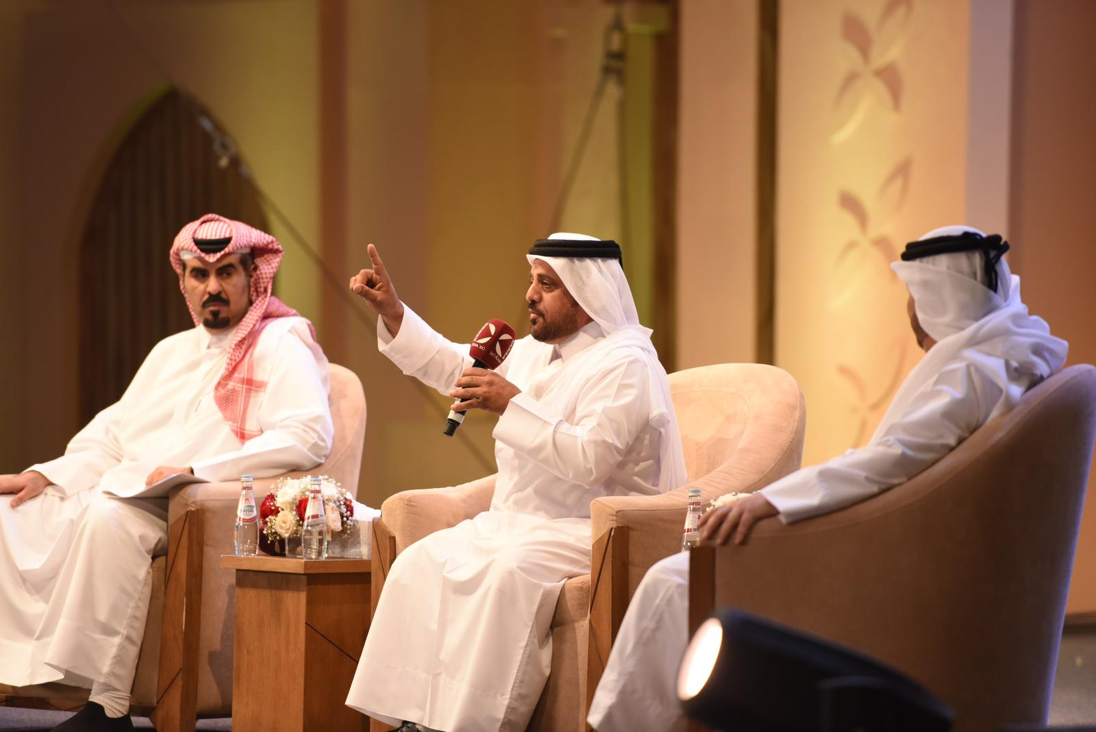 “Diwan Al-Arab” Sings a Number of Poems